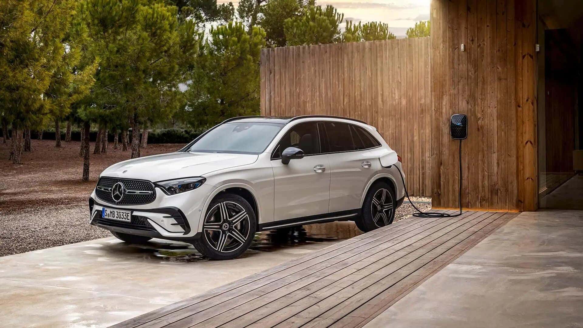 A Look At The 2025 Mercedes-Benz GLC 350e | Mercedes-Benz of Washington
