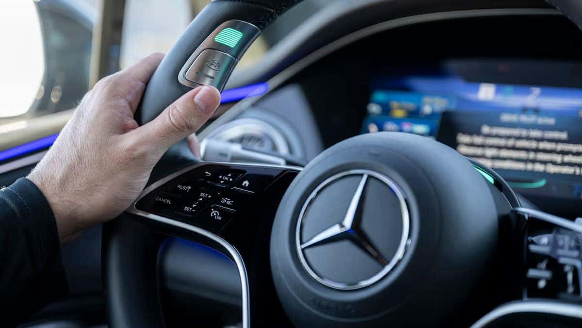 Mercedes-Benz Improves Its Self-Driving System | Mercedes-Benz of ...